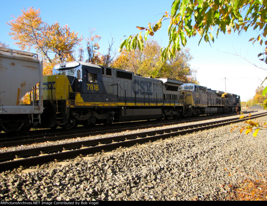 CSX 7616 and 209